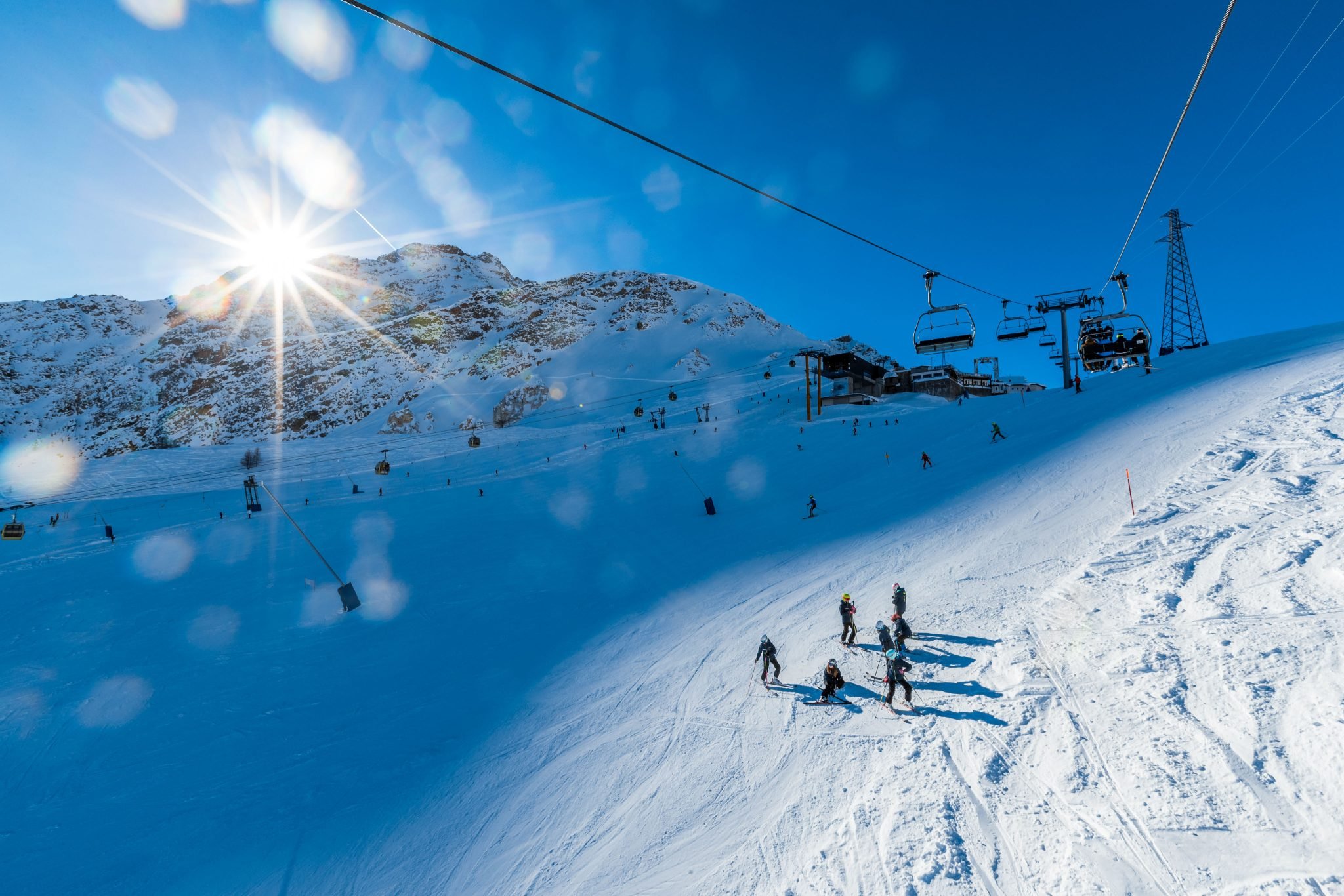 Skiing - Courmayeur Mont Blanc Funivie